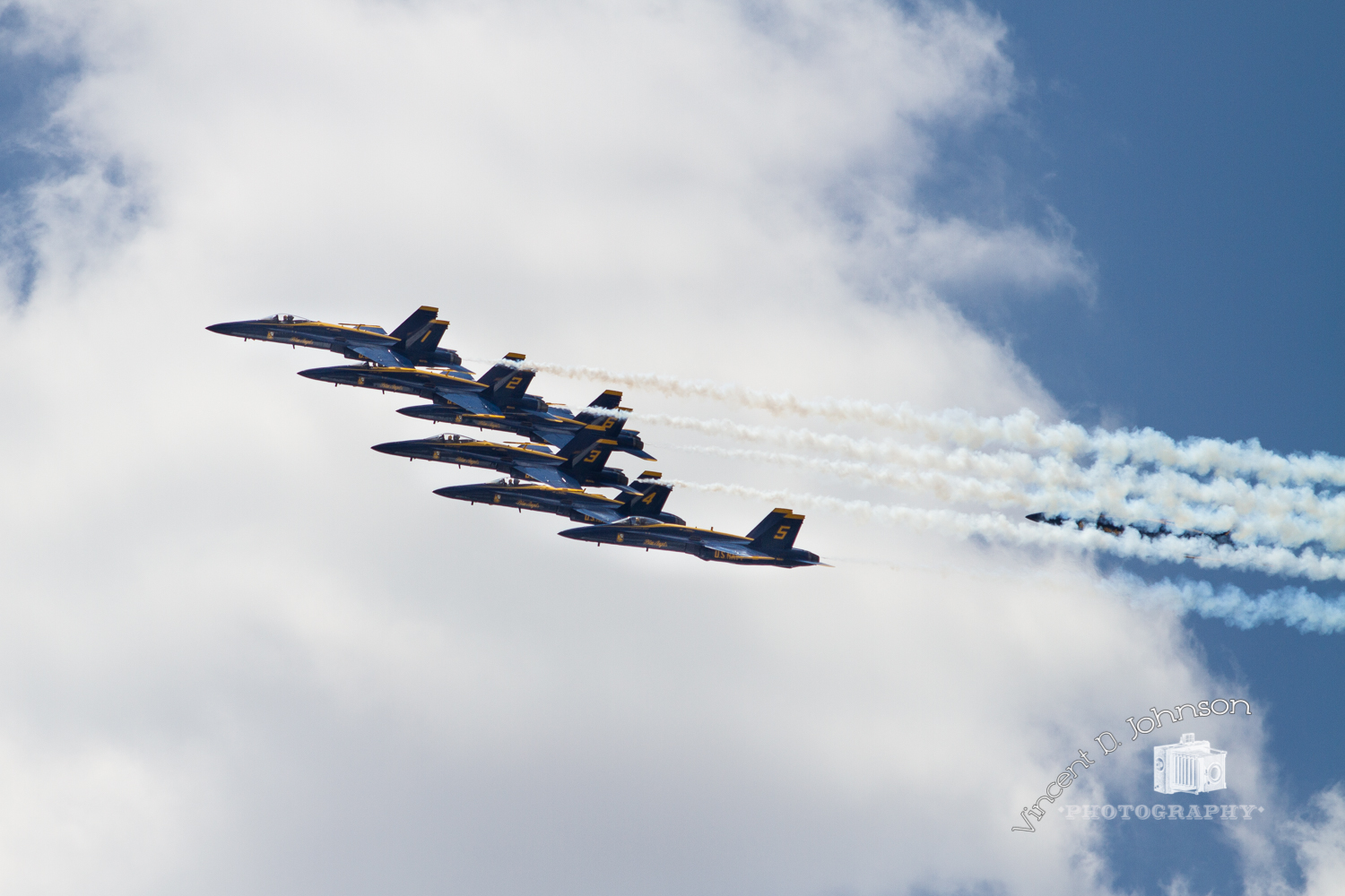 Blue Angels over Chicago for Covid-19 workers - The Visual Preservationist